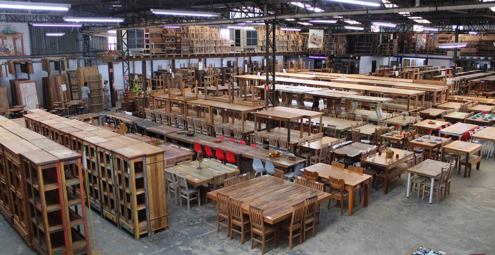 Móveis Rústicos de Madeira | Madeira de Demolição